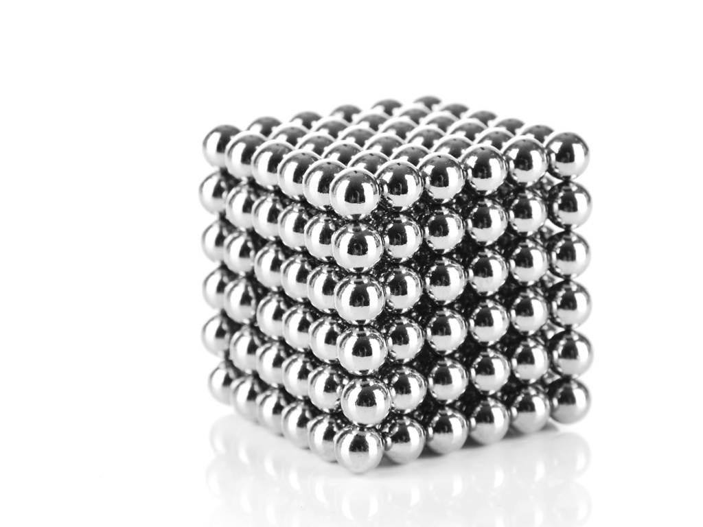 Kugeln und Würfel — Aufgabe. Mathematik, 8. Schulstufe.